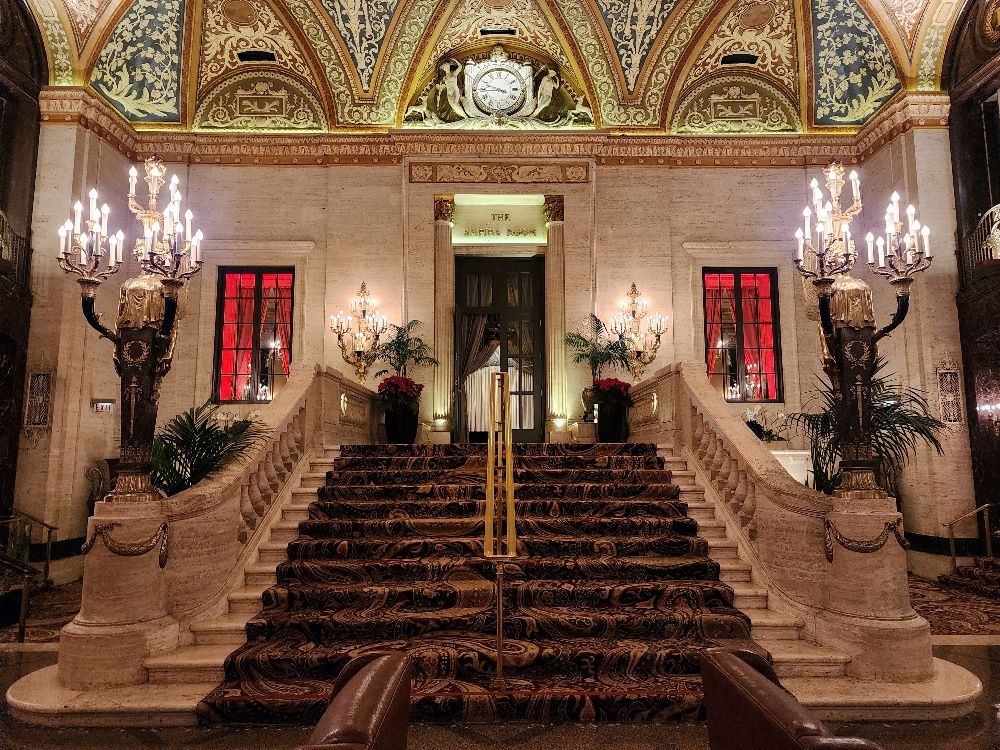 The Rich Heritage and Accessibility of the Palmer House Hilton Hotel in ...